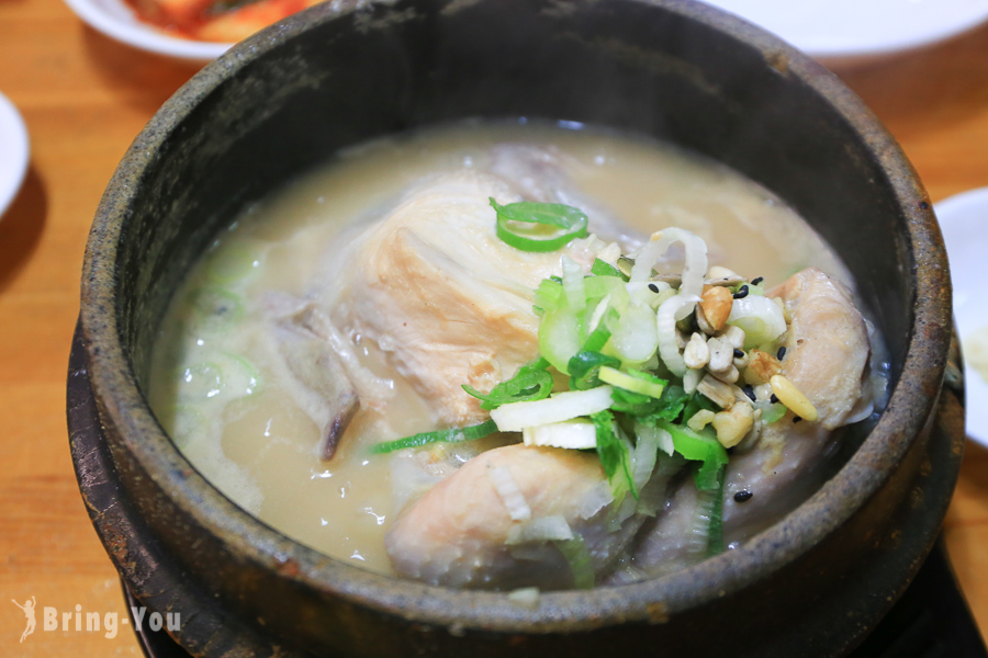 Tosokchon Samgyetang: The Best Ginseng Chicken Soup In Korea | BringYou