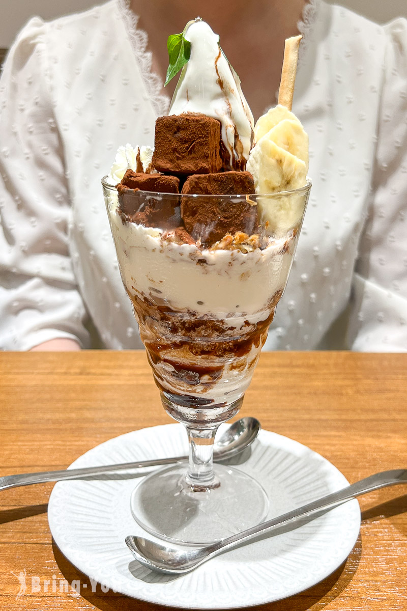 【札幌车站甜点店】Milk & Parfait Yotsuba White Cosy：北海道牛乳品牌「四叶」的美味圣代 | BringYou